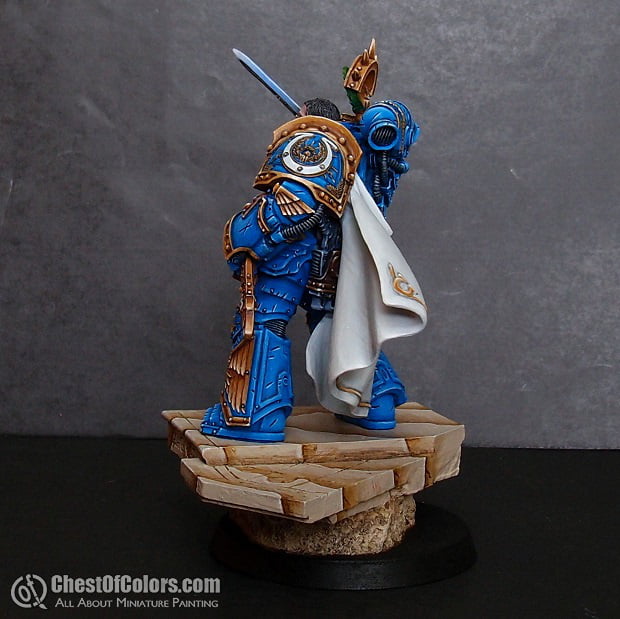 Roboute Guilliman, primarch of Ultramarines • Chest of Colors